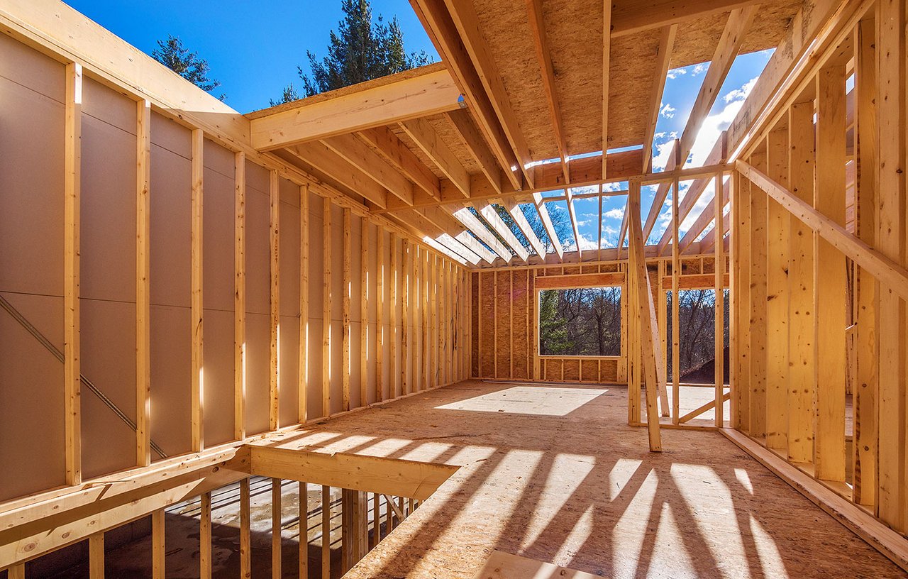 Holzbau bei Holz-Brehe: Vielfältige Auswahl hochwertiger Produkte